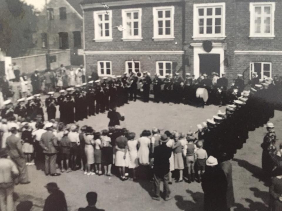 Københavns Politiorkester på Hasle Torv | Hasle-Egnens Lokalhistorie ...